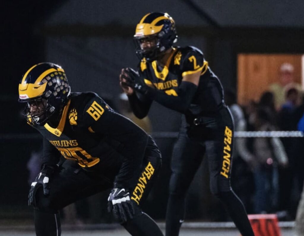 Steelers C Zach Frazier Dealt with Nagging Injury Last Season