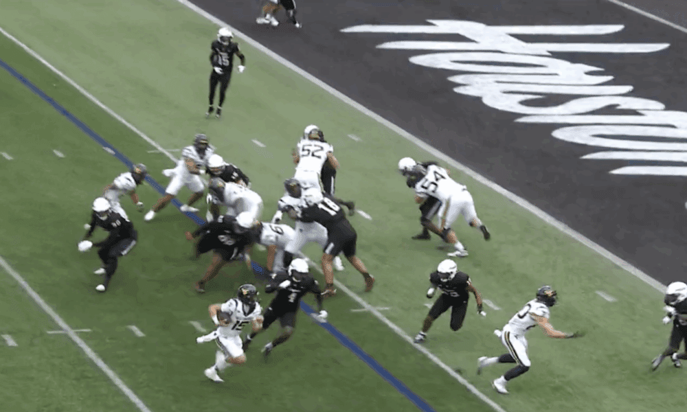 Watch: WVU Scores Opening Drive Touchdown Against Houston